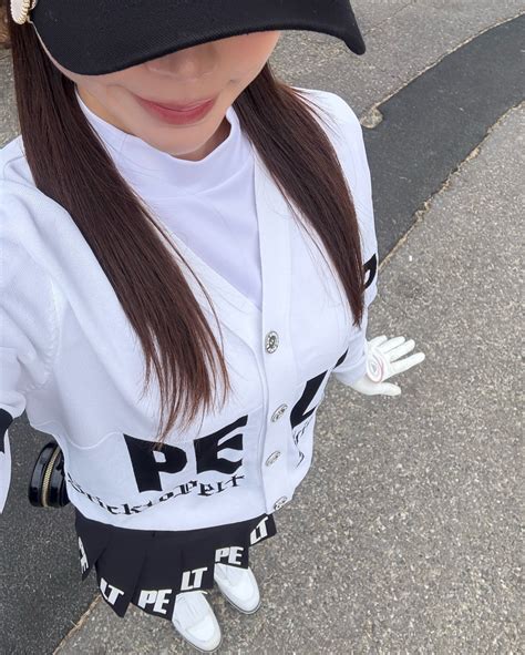 이정은 기상캐스터 Peltgolf 와 함께한 라운드⛳️ 어쩜 골프웨어가 이렇게 시크할 수 있나요😆 날씨는 흐렸지만 펠트 입고 기분 최고 트윈룩으로 시은이와