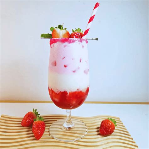 Strawberry Yakult