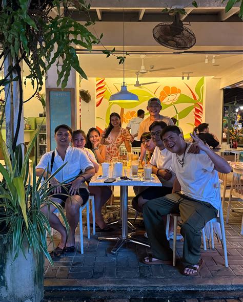 Devon Seron Devon Seron Added A New Photo