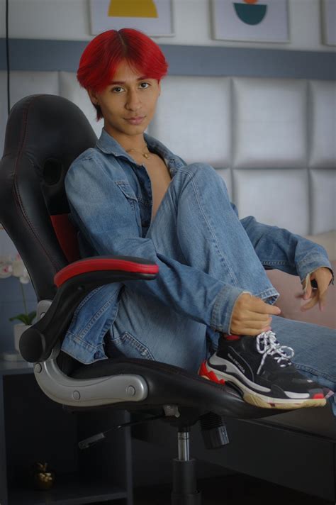 Arielvilla Cam Model Profile Stripchat