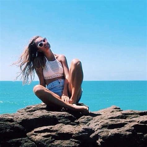 Когда ты будешь ценить то что у тебя есть а не жить в поиске идеалов тогда ты по настоящему