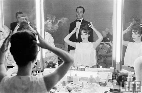 Famous People Smoking Cigarettes Natalie Wood