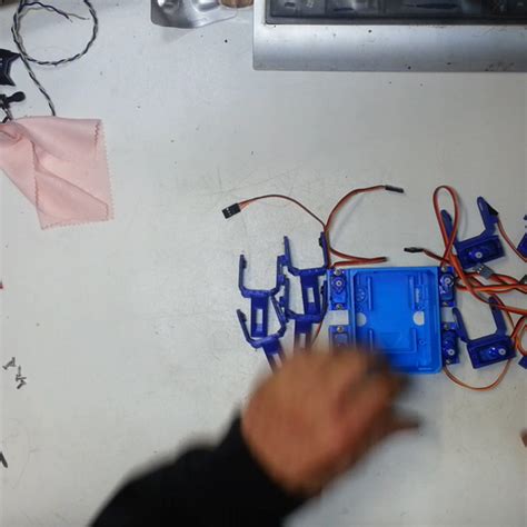 Free Stl File Create Smartphone Control Quadruped Spider Robot Otto Quad ・3d Print Model To