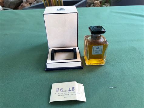 Proantic Perfume Extract Box