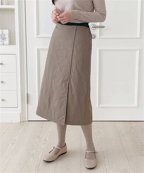 겨울 50대 중년 미시 엄마옷 할머니옷 선물 빅사이즈 물결 퀼팅 누빔 패딩 롱 스커트