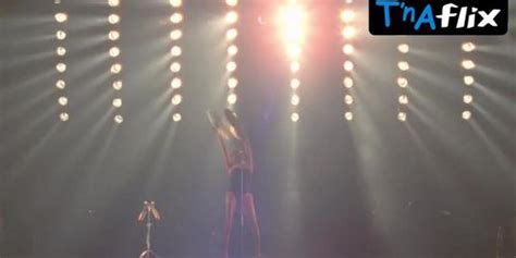 Grace Jones Sexy Scene In Grace Jones Bloodlight And Bami Tnaflix Com