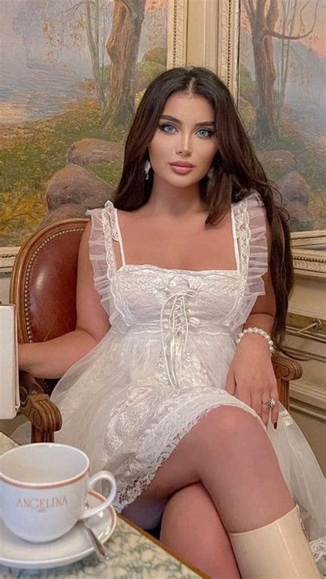 Stylish Dresses Elegant Dresses Stylish Outfits Cute Beauty Runway