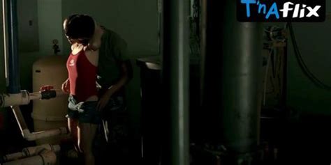 Kristen Bell The Lifeguard Sex Scene No Music Tnaflix Com