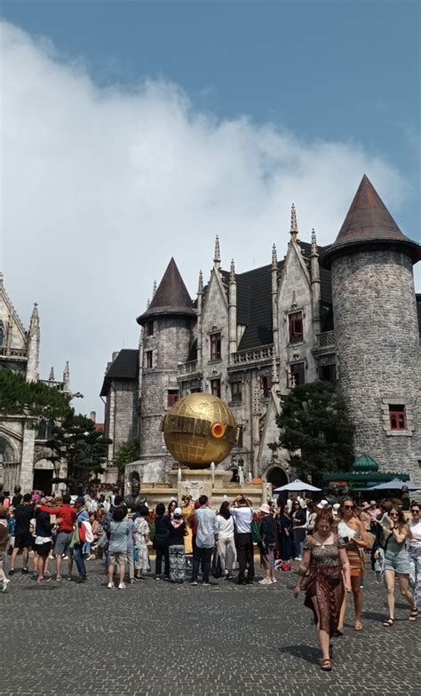 바나힐 1500고지에서 캉캉춤을