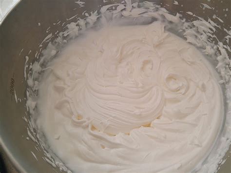 달콤한 딸기케이크