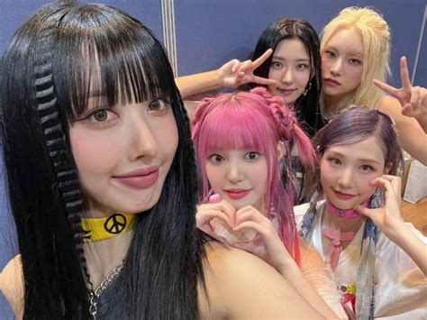 컴백 직후 데뷔 1주년 맞은 여자 아이돌 그룹 인스티즈instiz 이슈 카테고리