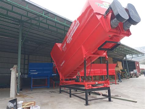 Accuracy Automatic Feeding Systems Tosun Farm Machines Izmir