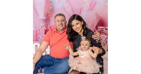 Mentrend Николай Нанков облече дъщеря си като принцеса