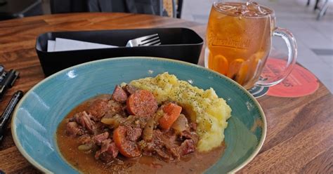 Lad Dad Years Later theMOOSE makan travel 画画 a Singapore food and travel blog