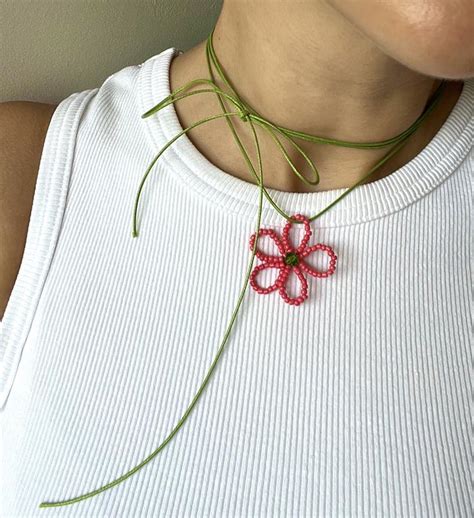 Чокер підвіска квітка бісер — ціна 230 грн у каталозі Чокери Купити аксесуари за доступною ціною