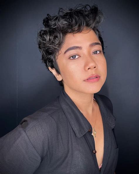 34 Long Layered Pixie Cuts That Make Hair Care Effortless