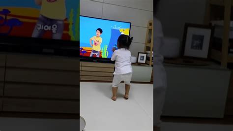 핑크퐁 상어가족 기저귀 바운스 Youtube