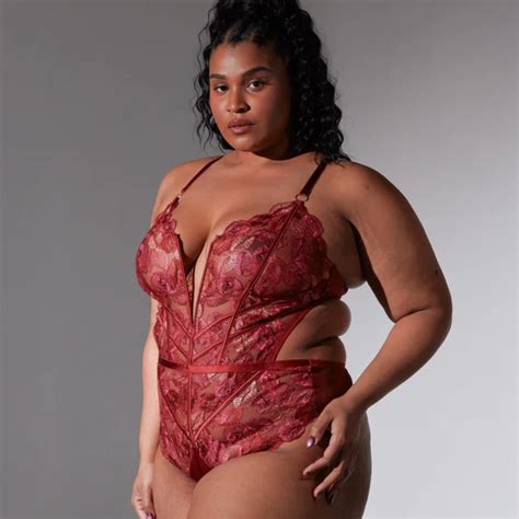 Best Lingerie For Plus Size Bodies