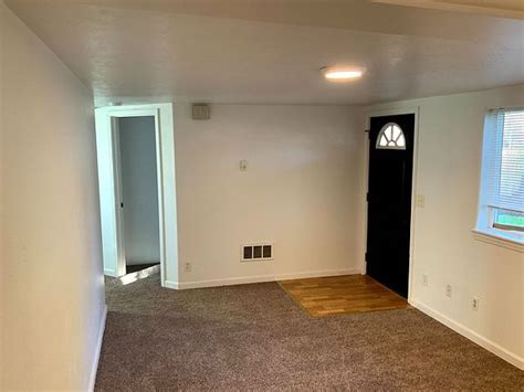 3004 Kinney Loop Eugene Or 97408 Zillow