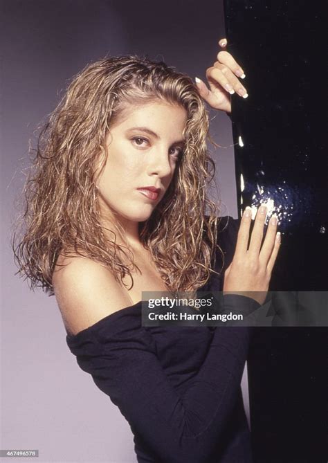 Actress Tori Spelling Poses For A Portrait In 1990 In Los Angeles