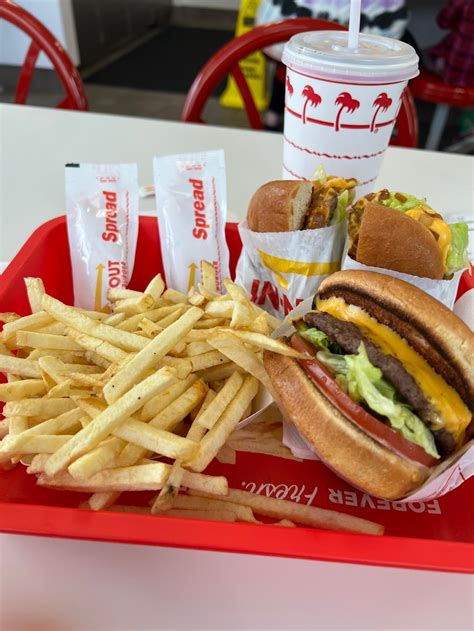In N Out Burger 7620 Elk Grove Blvd Elk Grove Ca 95757 Usa