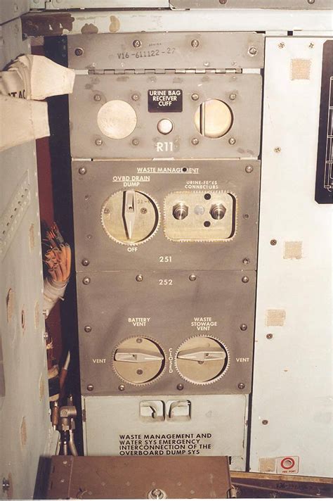 Restoration The Apollo 13 Command Module Odyssey Cosmosphere