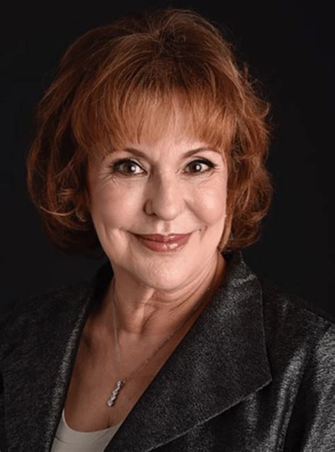 Schedule Jacquelyn Mitchard For Your Next Author Event