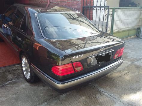 Mercedes Mercy E230 1998 Matic Mobil And Motor Mobil Untuk Dijual Di Carousell