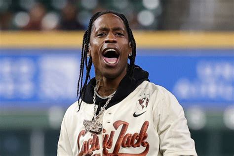 Bust Up Travis Scott Caught On Camera Howling ‘back The F Up At Dj Before Alleged Nightclub