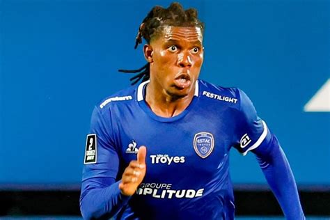 Cyriaque Irié Sur Les Tablettes De Lens Toute Lactualité Sur Le Football Au Burkina Faso