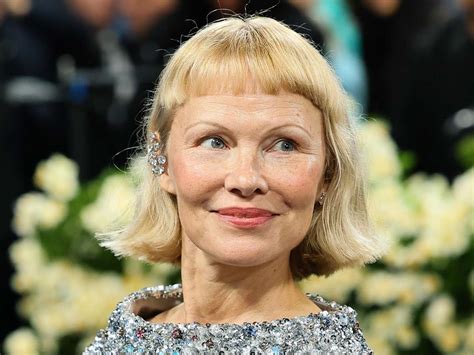 Pamela Anderson Revives Her Iconic Bombshell Look With New Hair