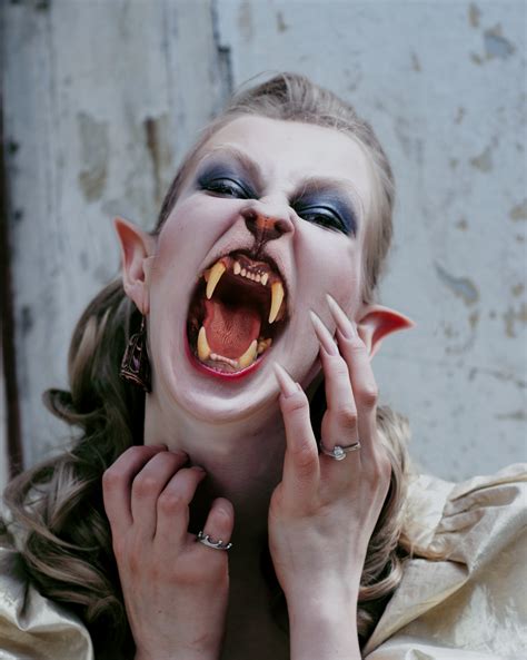 Cat Halloween Makeup Sfx Effects Nosferatu Fangs Nosferatu Bite