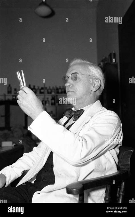 Sir Alexander Fleming Of London University Discoverer Of Penicillin