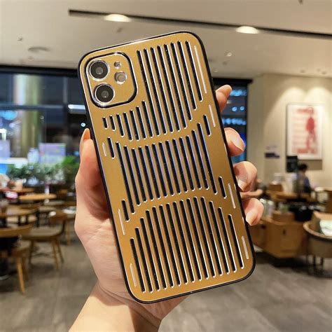 Hollow Heat Dissipation Metal Phone Case For Iphone 12 Gold
