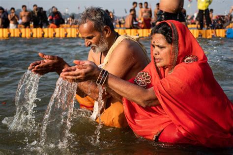 Indian Women Bathing In Ganga Must See