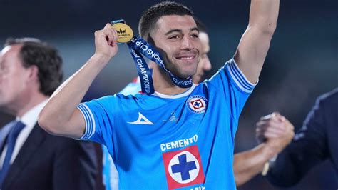 Erik Lira No Habla Del Futuro Tras El Título Con Cruz Azul “soy
