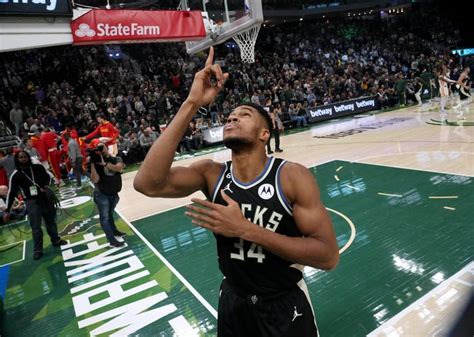 Giannis Antetokounmpo Goes Trick Or Treating In Adorable Costume
