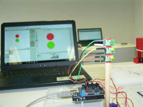 Semáforo Con Arduino Arduino Semaforos Equipo