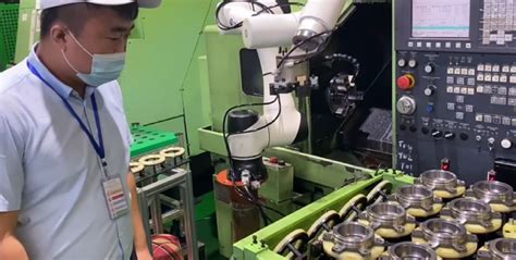 Loading And Unloading Of Cnc Machine Tools By Cr Cobots Howtorobot Loading And Unloading Of Cnc Machine Tools By Cr Cobots Howtorobot