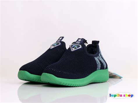 کفش بچه گانه