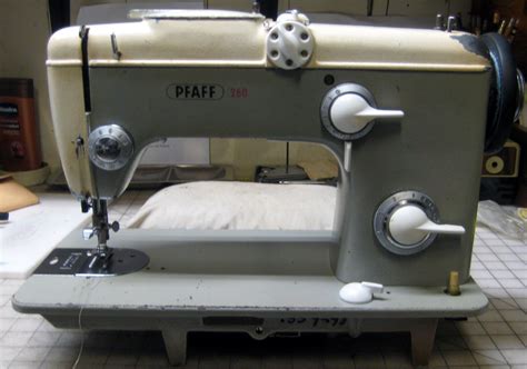 MI Vintage Sewing Machines: Pfaff 260 (1960)