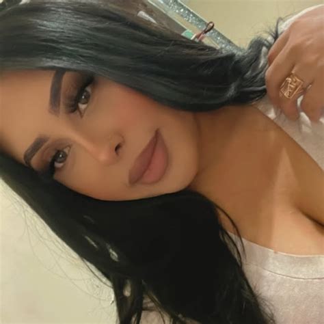 Roxy T Threads Say More