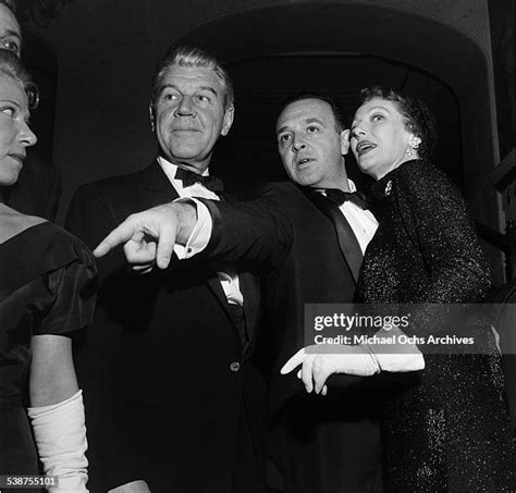 Loretta Young Show Photos And Premium High Res Pictures Getty Images