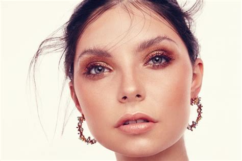 Beauty Scene Exclusive Olivia By Richy Leeson