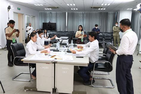 រូបភាពសកម្មភាព៖ គណៈកម្មាធិការជាតិរៀបចំការបោះឆ្នោត បានធ្វើការត្រួតពិនិត្យ