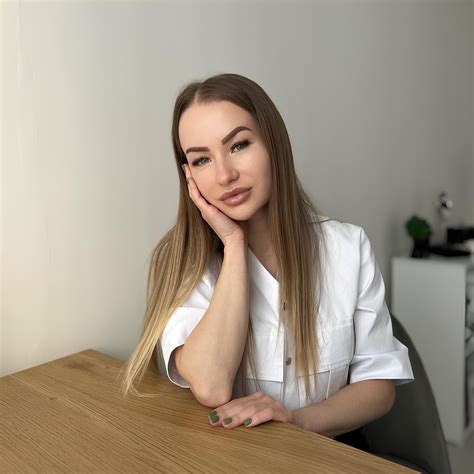 Профессиональный косметолог Юлия Орленко Крем не матирует ⠀ Наверное самое большое желание