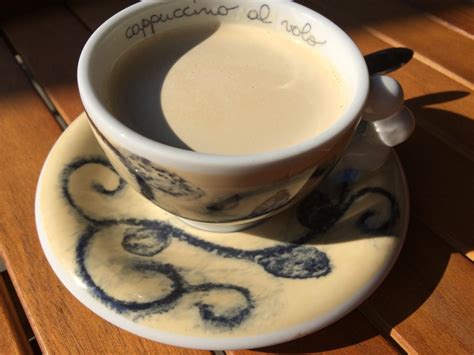 무료 이미지 복고풍의 차 노스탤지어 음주 에스프레소 커피 컵 카페인 맛 터키 커피 코르 타도 까페 마끼아또 커피 우유 리스 토렛 토 카프 아메리칸