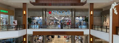Shopping Sunny Isles Beach Miami