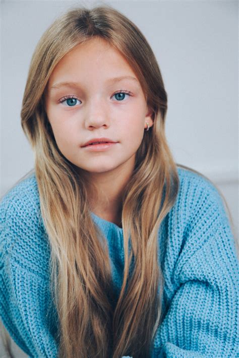 Sophia Smahaj The Wonders