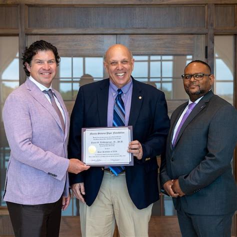 James Riddlesperger Named Piper Professor